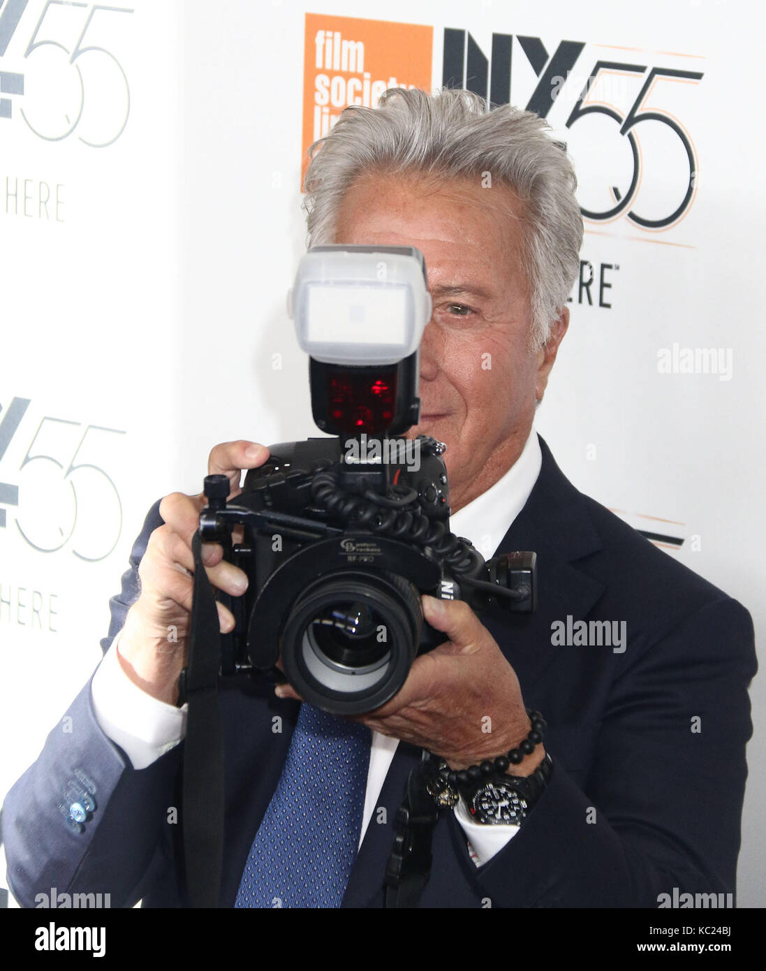 New York, New York, USA. 1st Oct, 2017. Actor DUSTIN HOFFMAN jokes ...