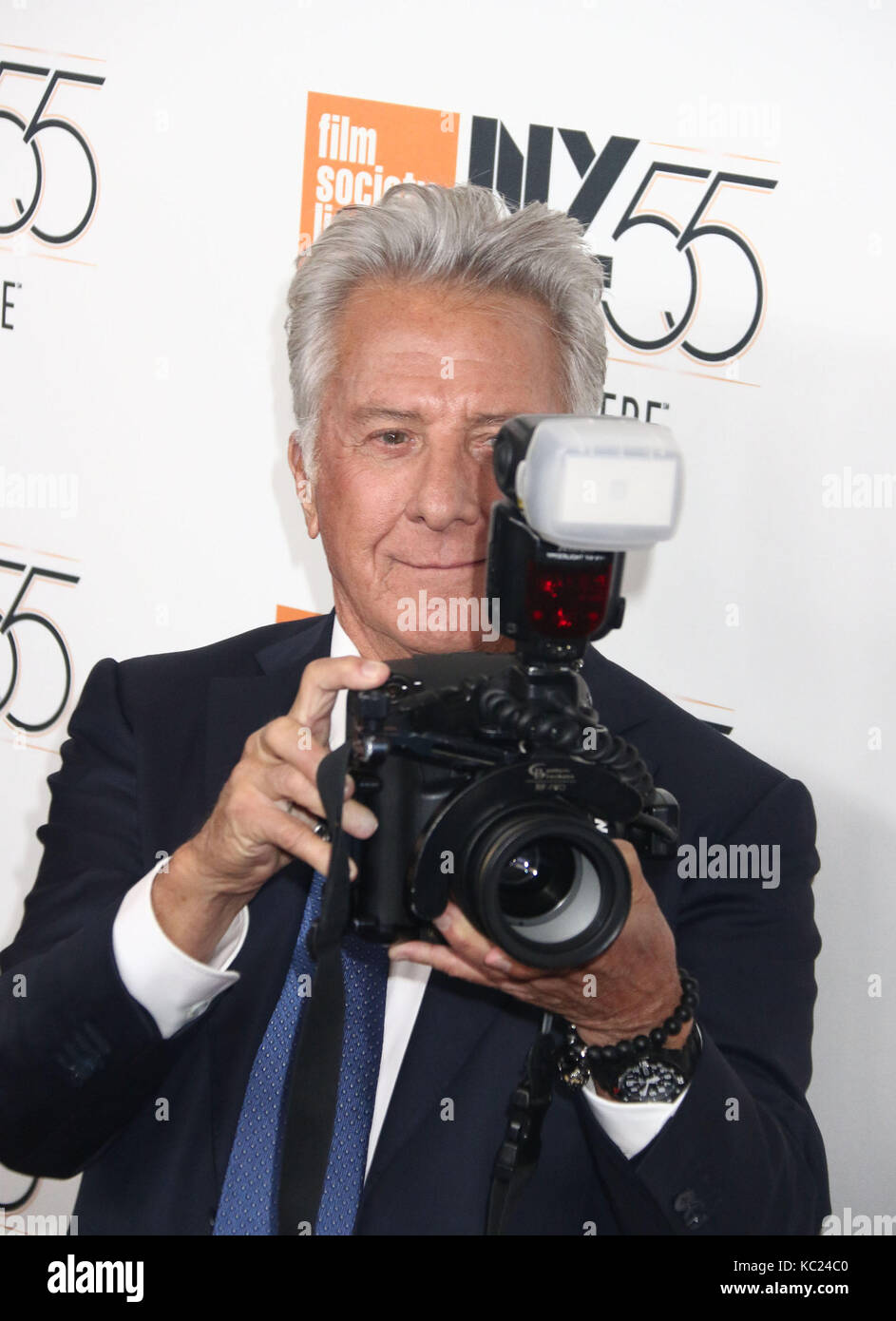 New York, New York, USA. 1st Oct, 2017. Actor DUSTIN HOFFMAN jokes ...
