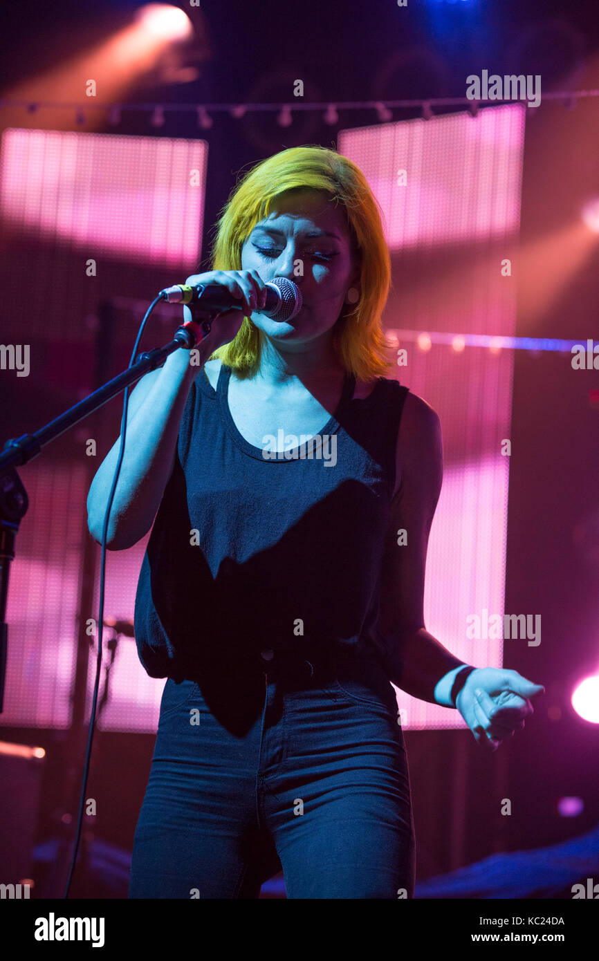 Fort Lauderdale, FL, USA. 1st Oct, 2017. Jetty Bones in concert during ...