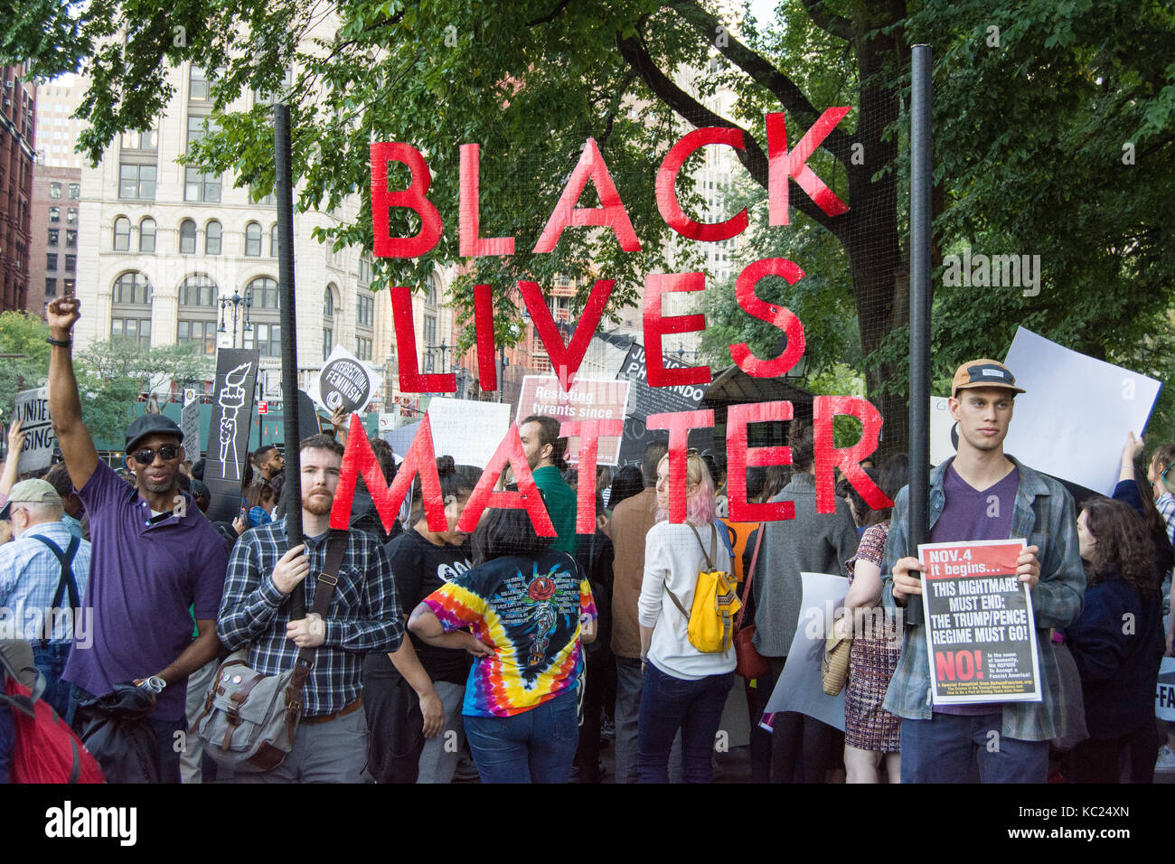 New York, USA. 01st Oct, 2017. Marchers assemble near City Hall after ...