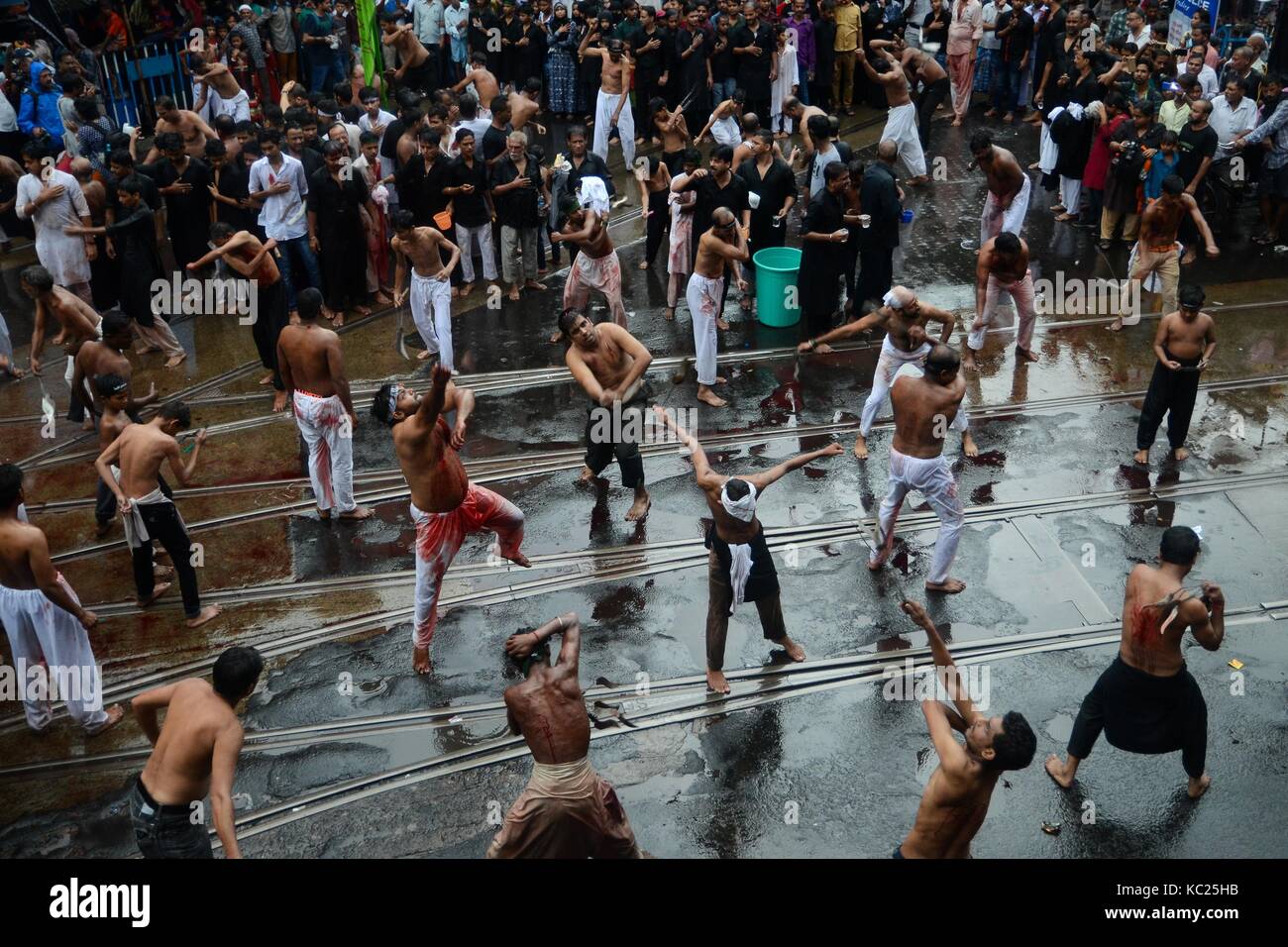 The Muharram Red - Kolkata, India - 1st October 2017 - Muharram Rituals ...