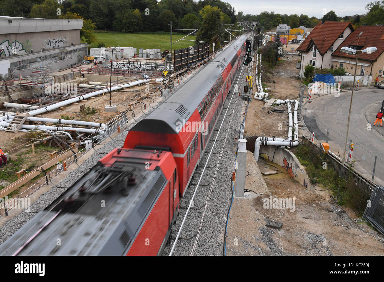 Niederbuehl, Germany. 2nd Oct, 2017. A train can be seen rushing by on ...