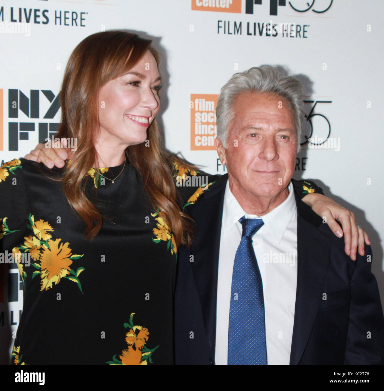 New York, NY, USA. 01st Oct, 2017. Elizabeth Marvel, Dustin Hoffman ...