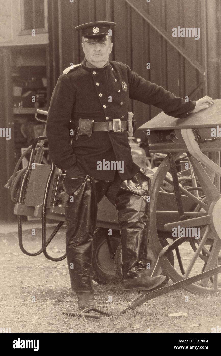 London Fire Brigade firefighter early 1940 Stock Photo - Alamy