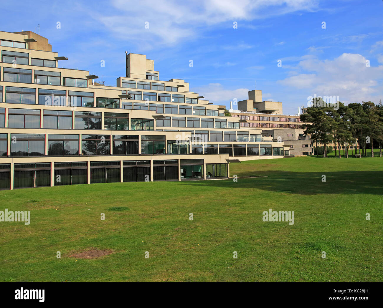 Uea norfolk norwich university ziggurat architecture High Resolution ...