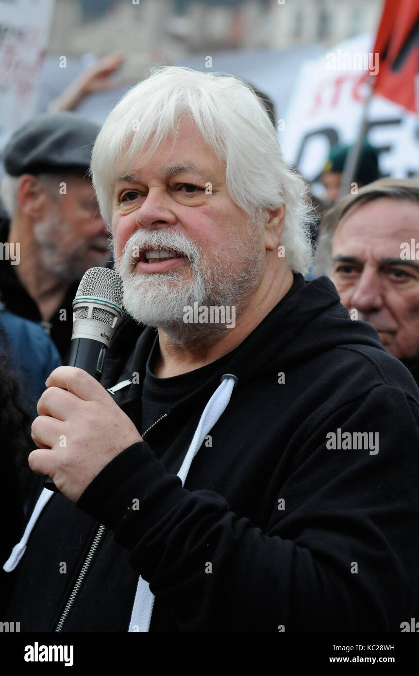 Paul Watson, founder of the Sea Shepherd Conservation Society, talks in ...