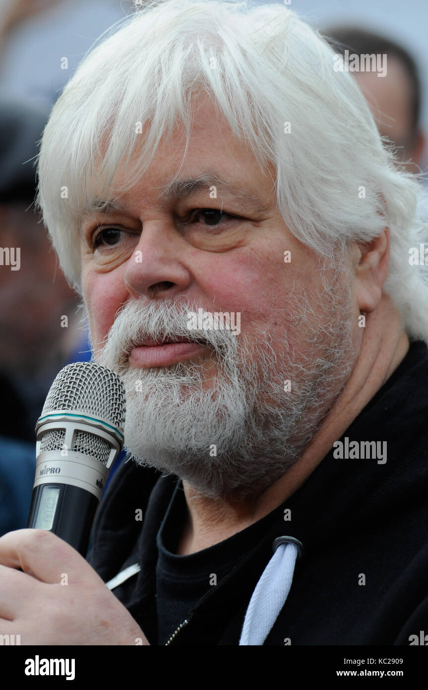 Paul Watson, founder of the Sea Shepherd Conservation Society, talks in ...