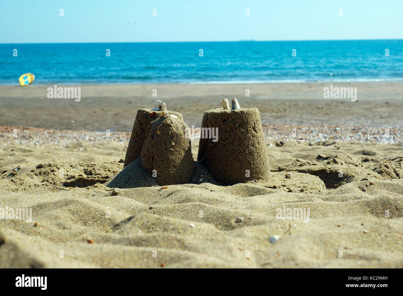 Quartz sand glass material hi-res stock photography and images - Alamy