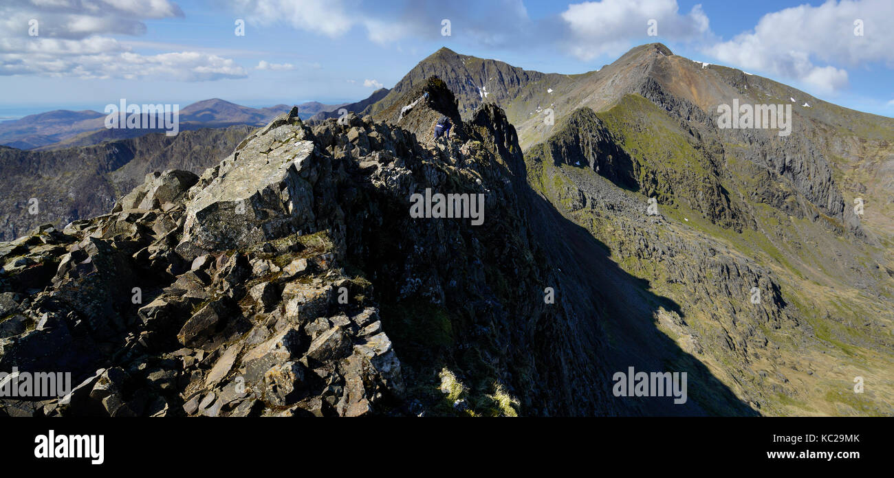 Crib goch snowdon scrambling hi-res stock photography and images - Alamy