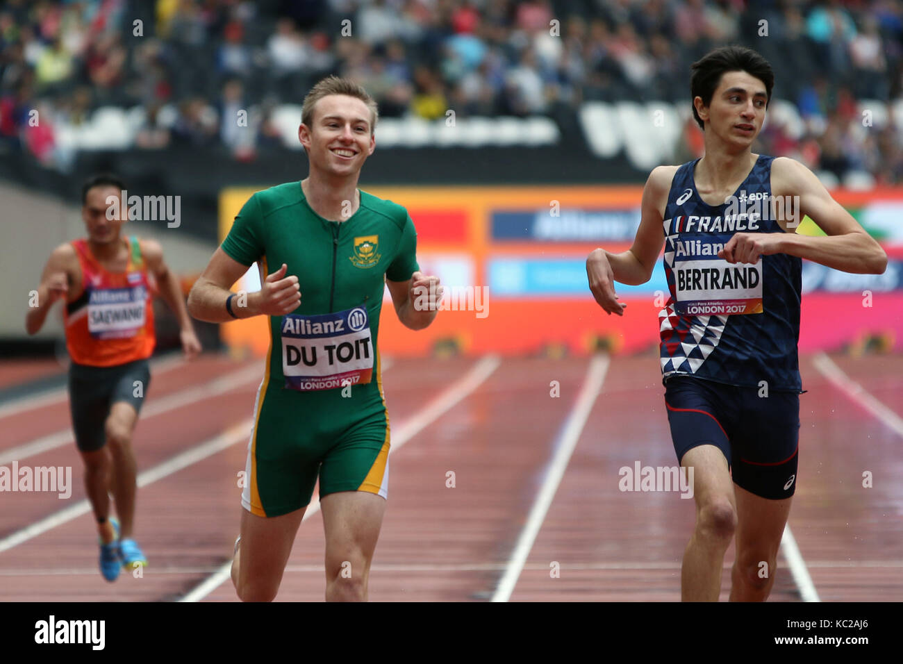 Charl DU TOIT of South Africa & Valentin BERTRAND of France in the Men ...