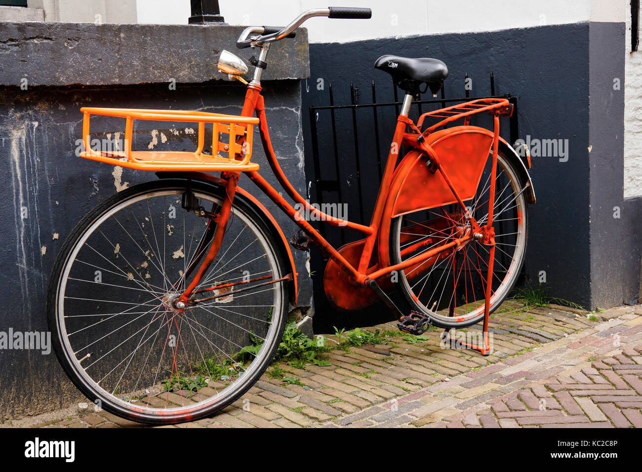 Dutch orange hi-res stock photography and images - Alamy