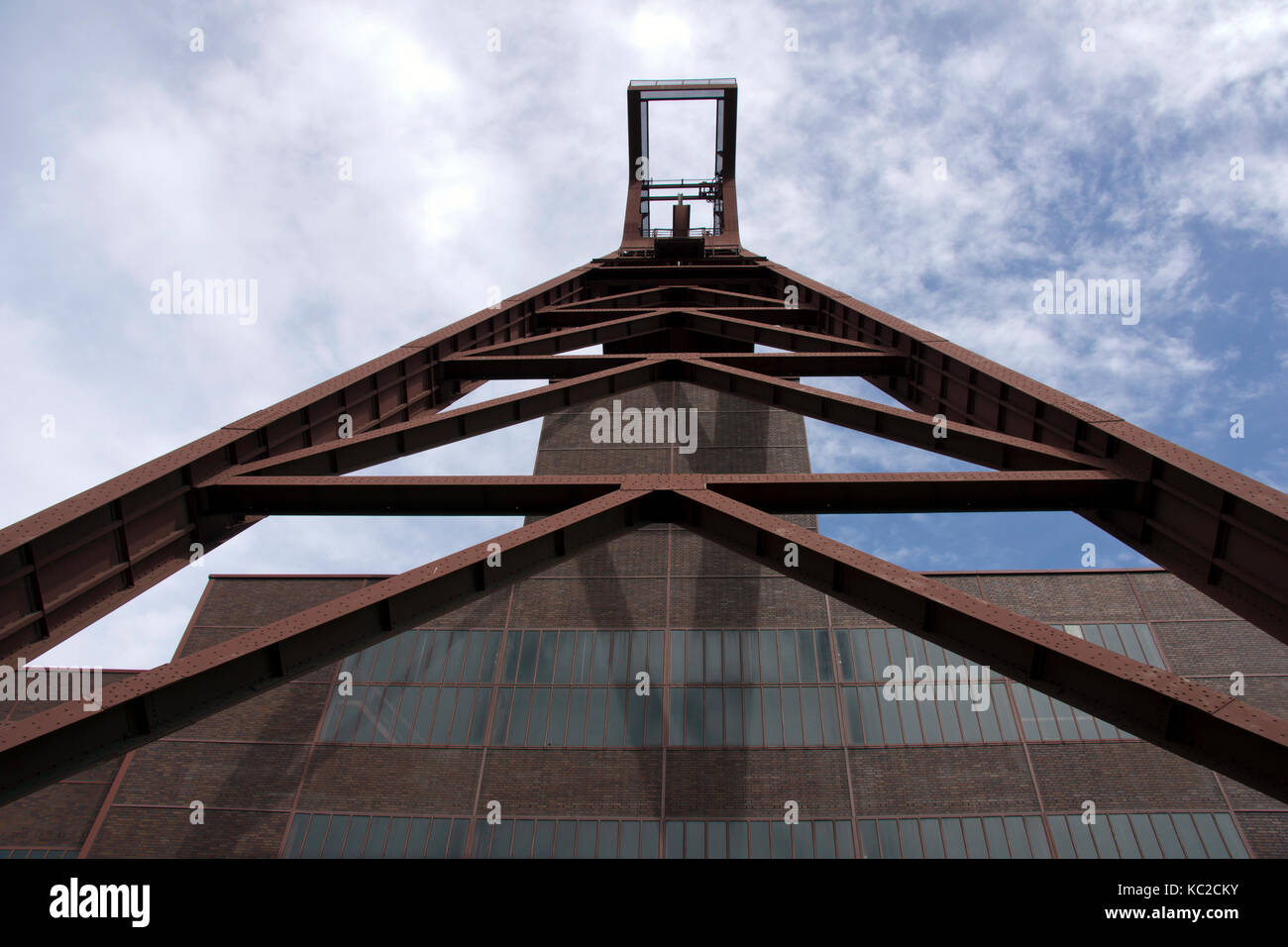 Axial Architecture High Resolution Stock Photography and Images - Alamy