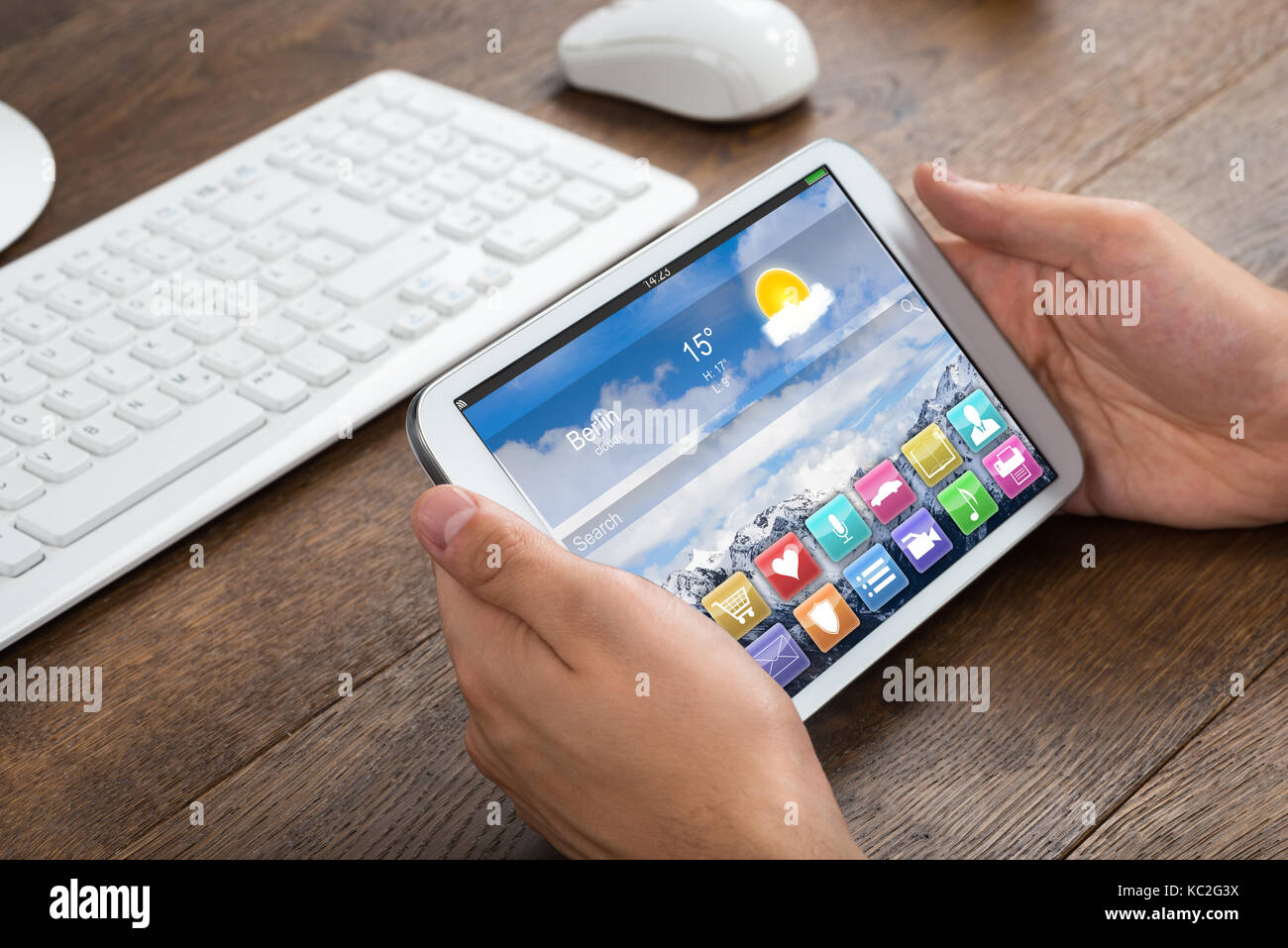 Mobile phone touchscreen music hi-res stock photography and images - Alamy