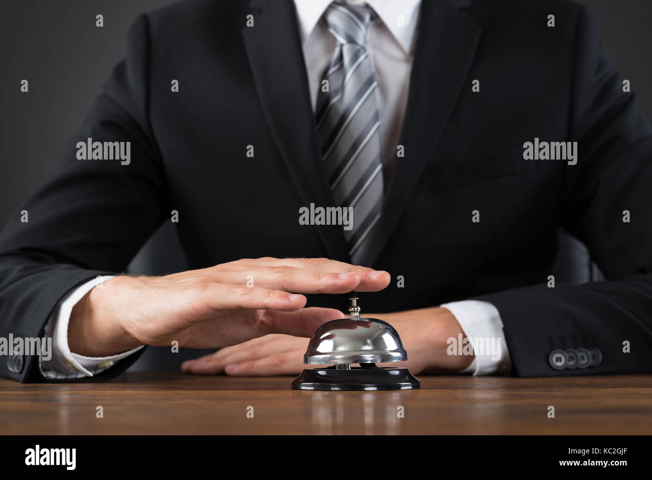 Concierge desk hi-res stock photography and images - Alamy