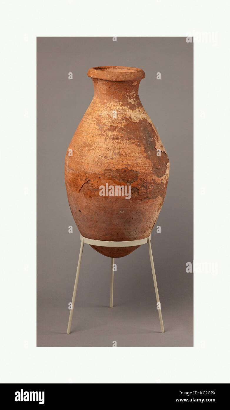 Egypt water jar hi-res stock photography and images - Alamy