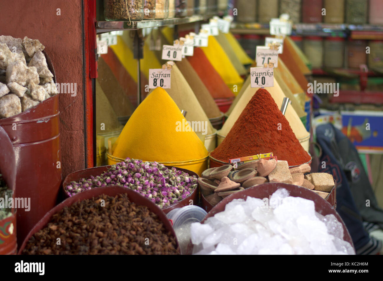 Spice colors in eastern markets Stock Photo - Alamy