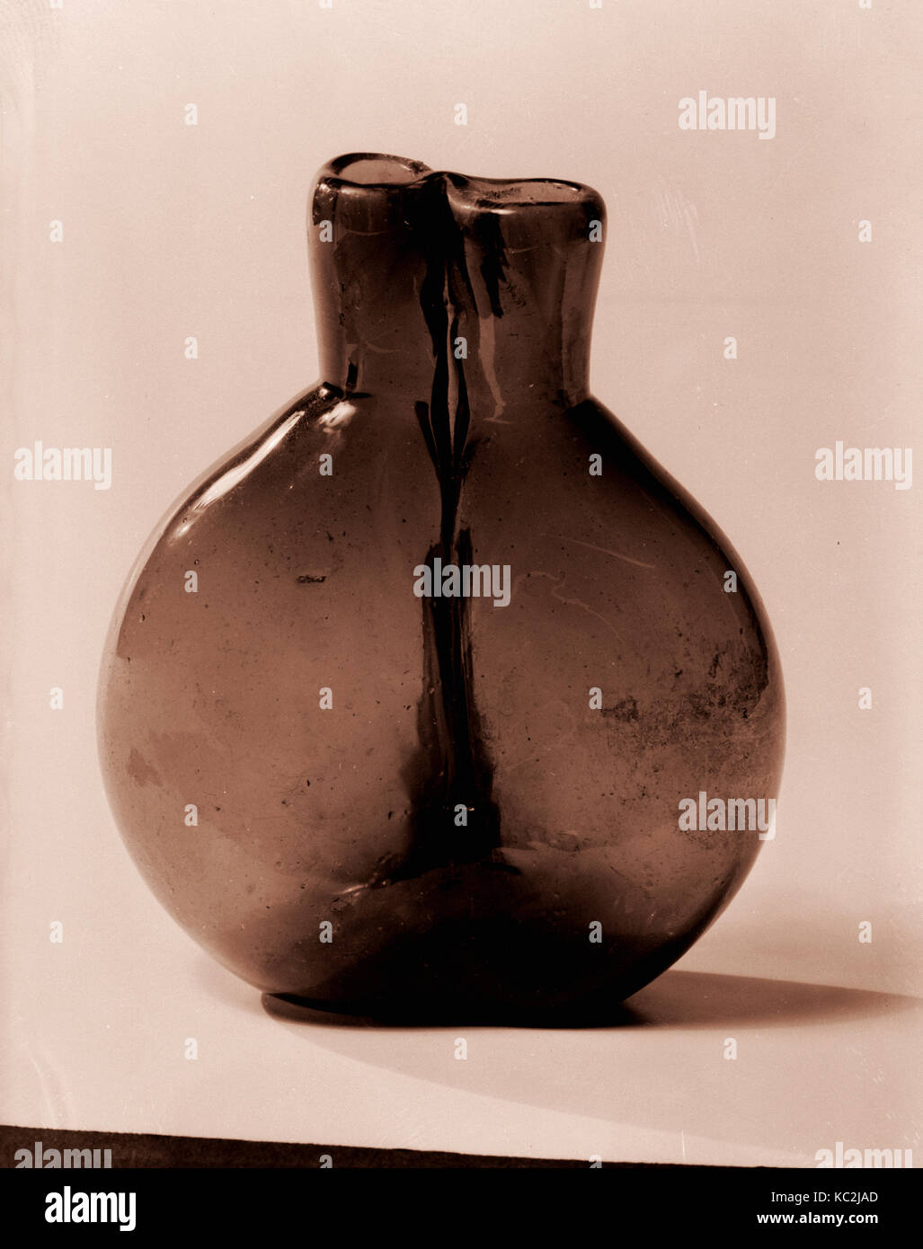 Gemel flask, 18th century, Made in New Jersey, United States, American ...