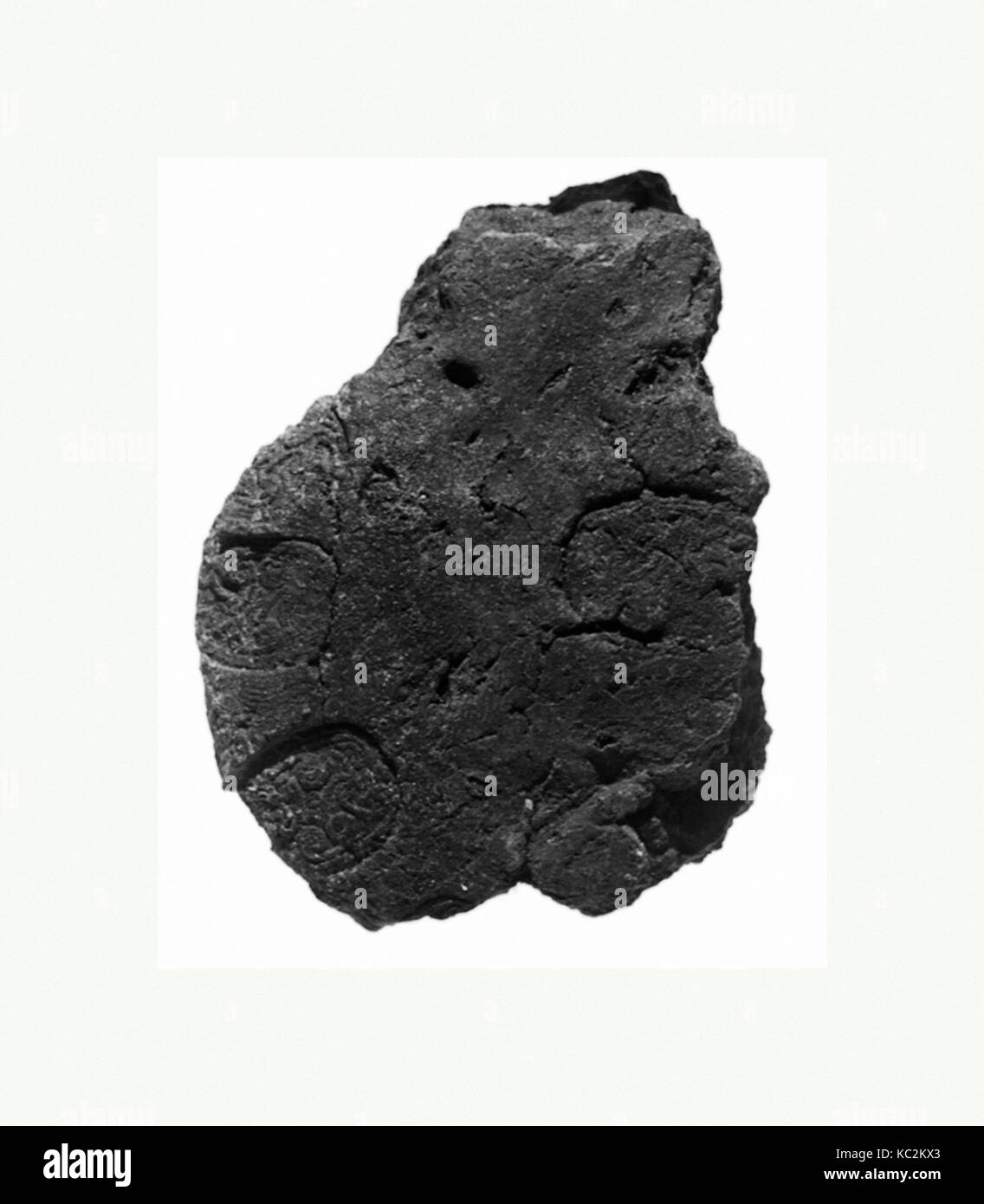 Middle kingdom pyramid hi-res stock photography and images - Alamy