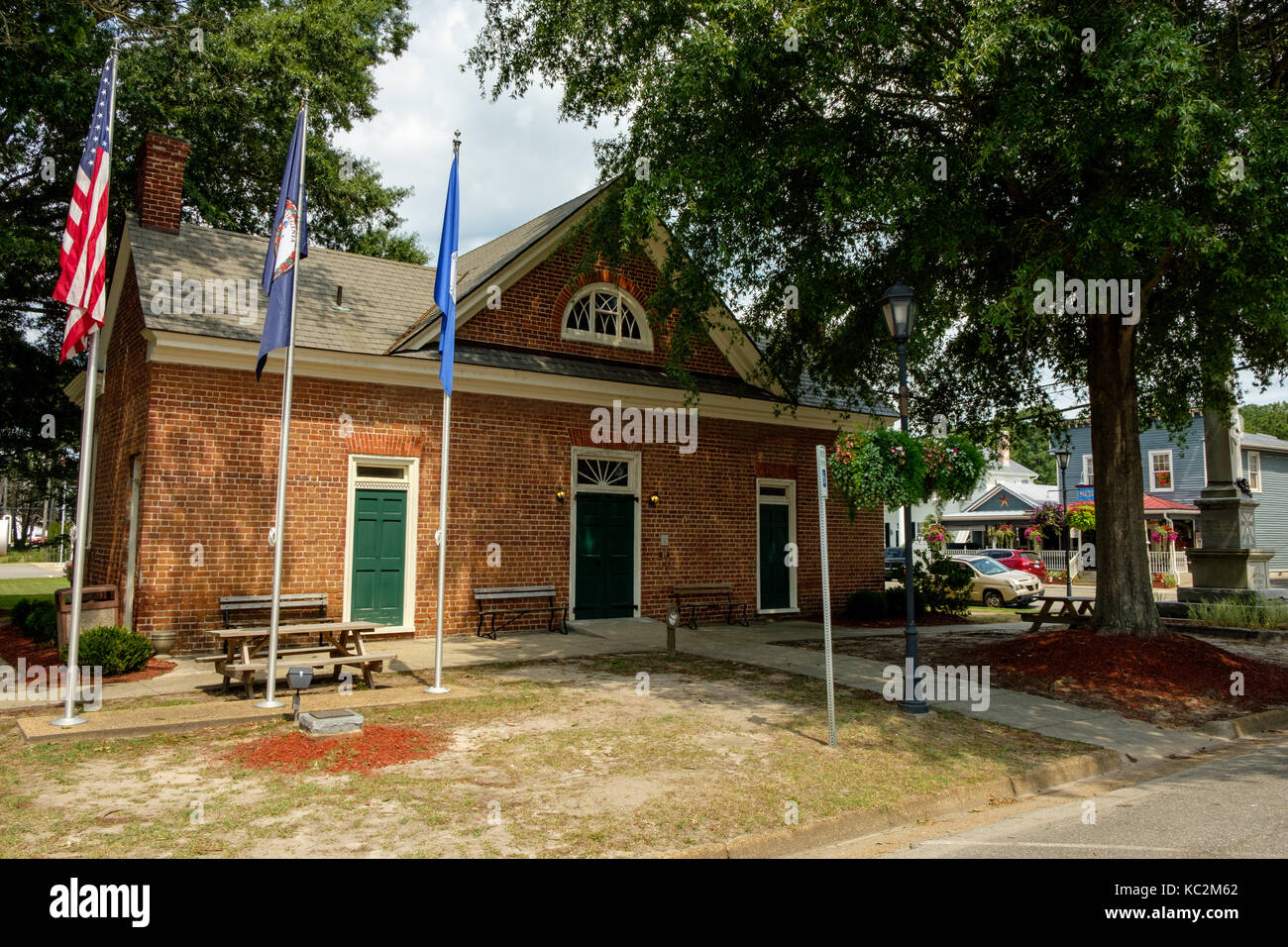 Mathews County Courthouse, Courthouse Square, Mathews, Virginia Stock ...
