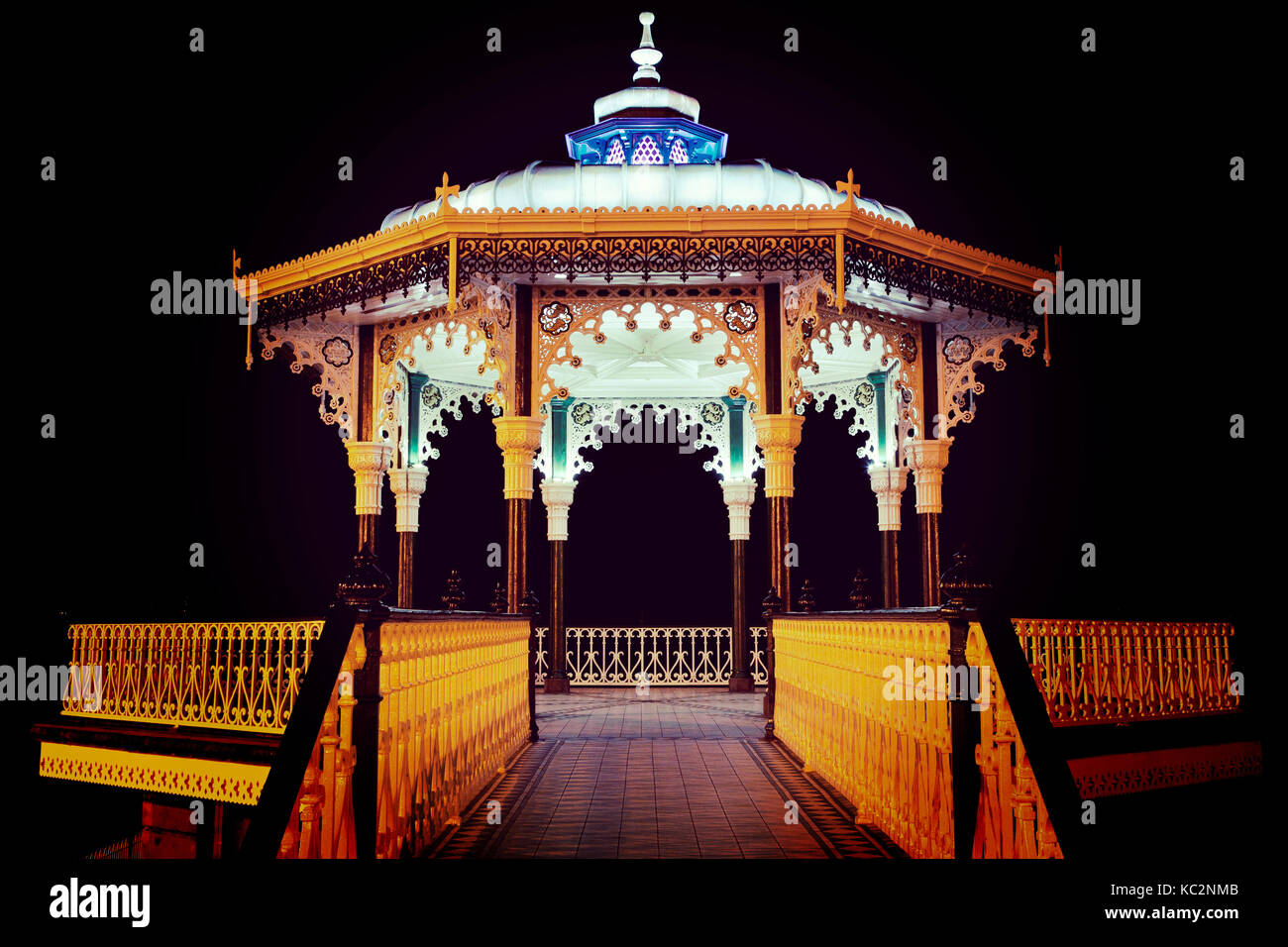 Bandstand at night hi-res stock photography and images - Alamy