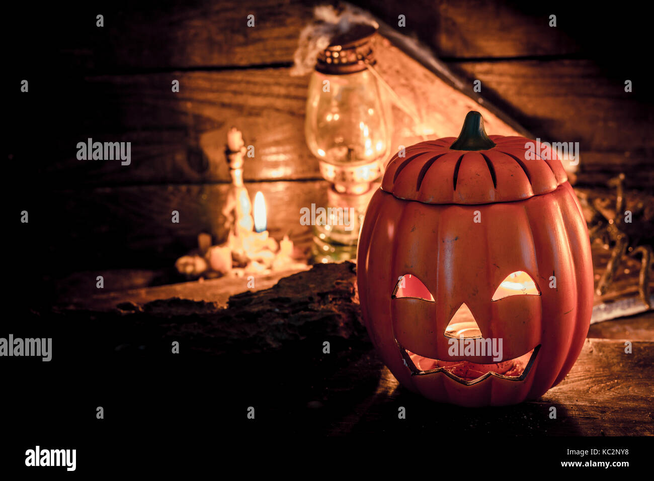Halloween pumpkin, trick or treat scene Stock Photo - Alamy
