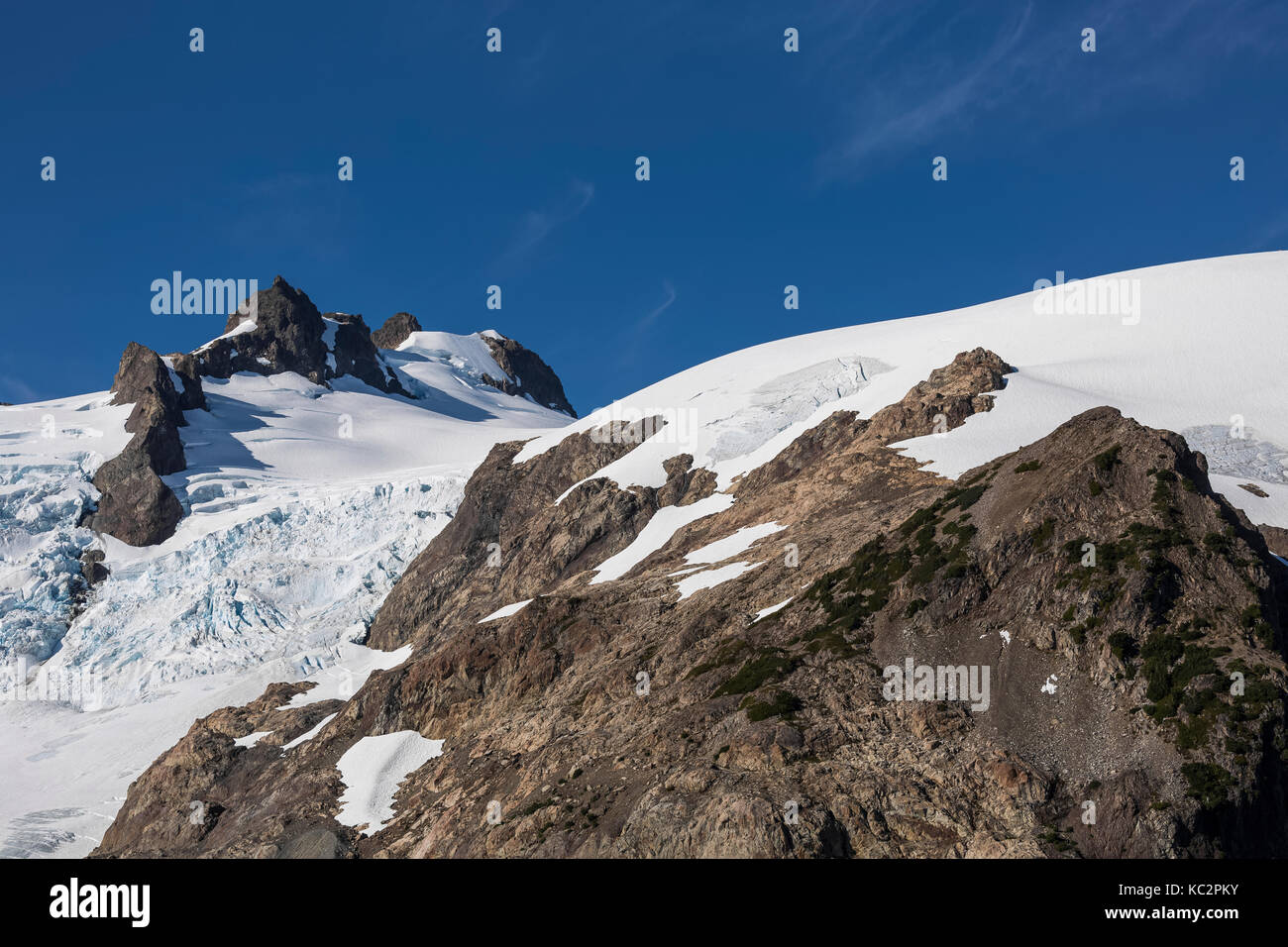 Snow Dome near the West Peak of Mount Olympus in the dramatic setting ...