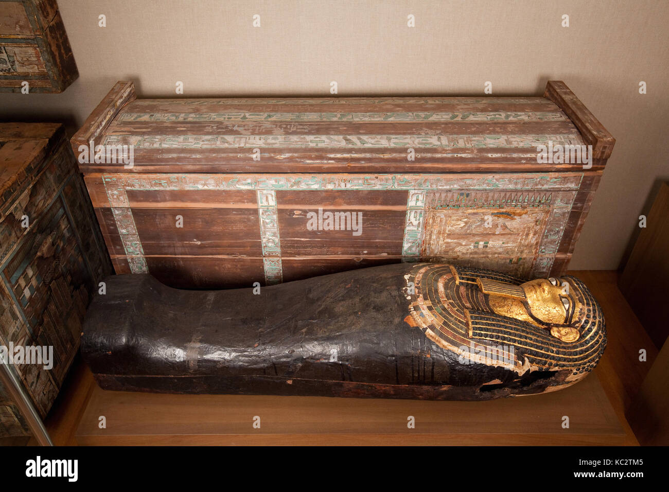 Inner rectangular coffin of Hapiankhtifi, ca. 1981–1802 B.C Stock Photo ...
