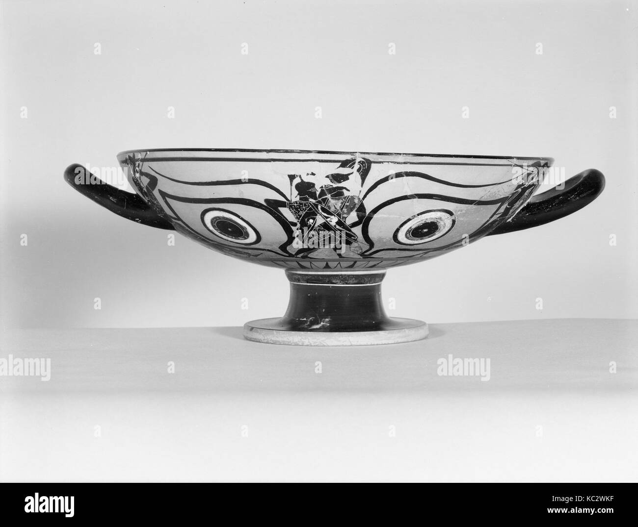 Terracotta kylix: eye-cup (drinking cup), ca. 540–530 B.C Stock Photo ...