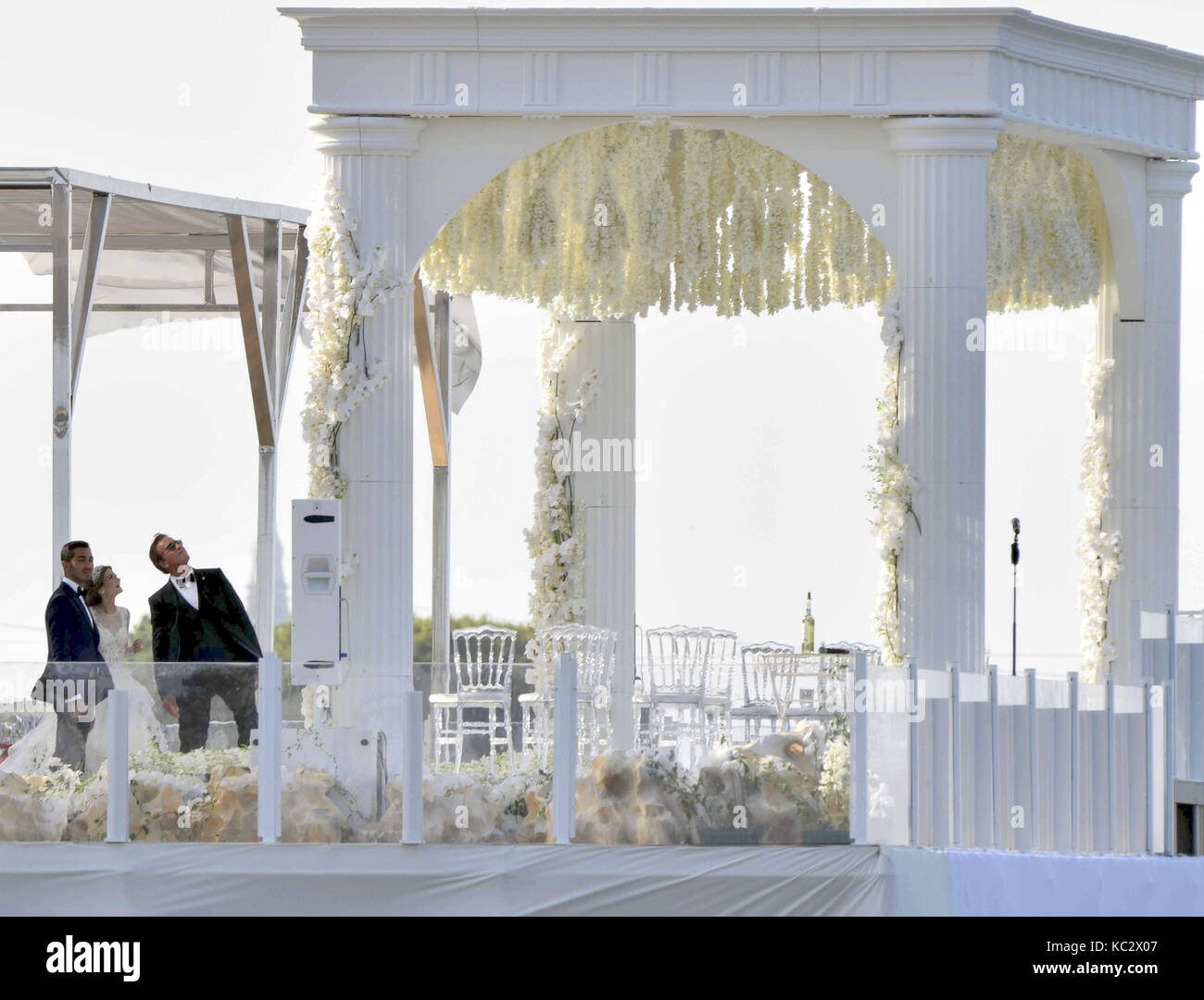 The wedding of billionaire property mogul Jeff Sutton's daughter Renee ...