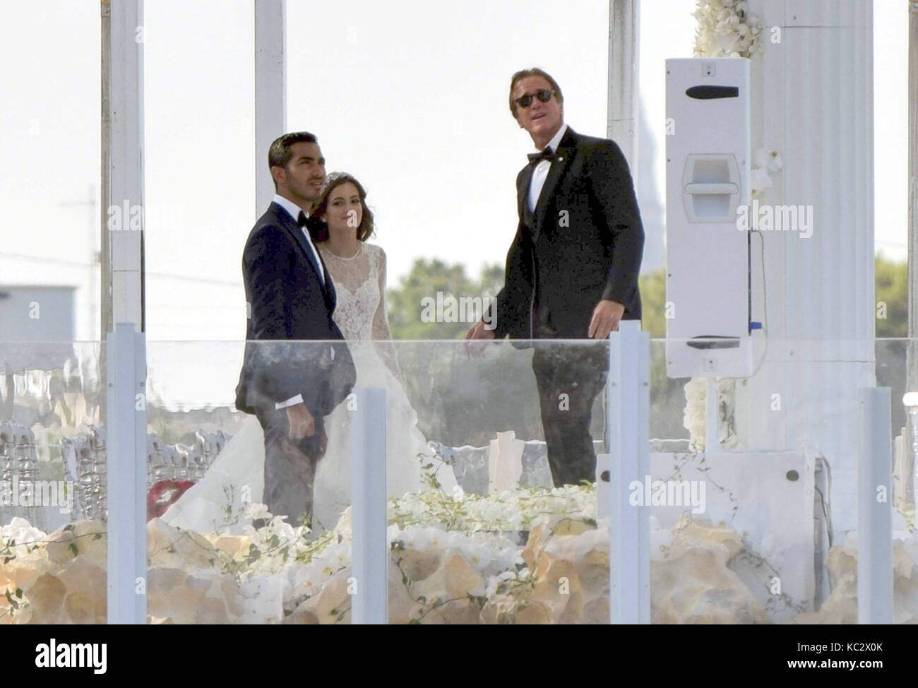 The wedding of billionaire property mogul Jeff Sutton's daughter Renee ...