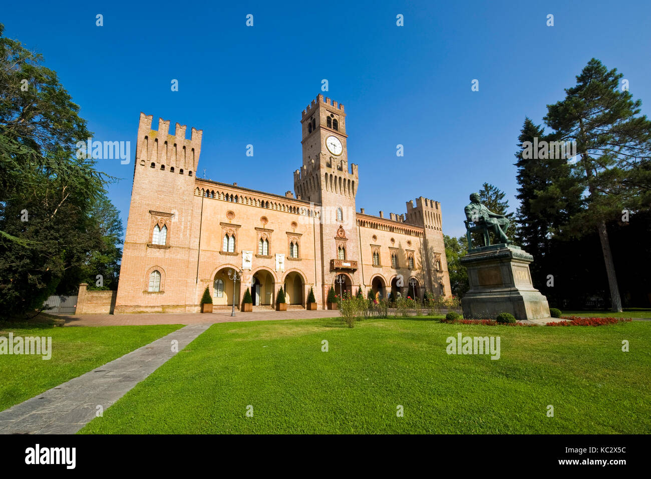 Giuseppe Verdi square, Busseto, province of Parma, Italy Stock Photo ...