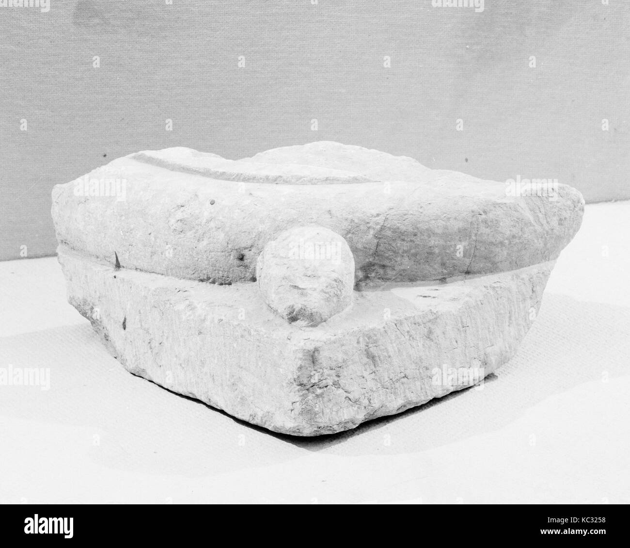 Architectural fragment sculpture Black and White Stock Photos & Images ...