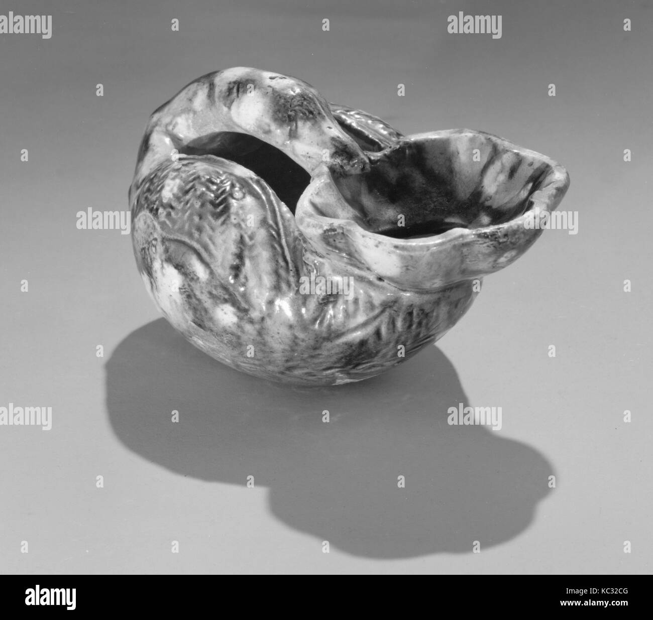 Vessel in the Shape of a Bird, Tang dynasty (618–907), 7th–8th century ...