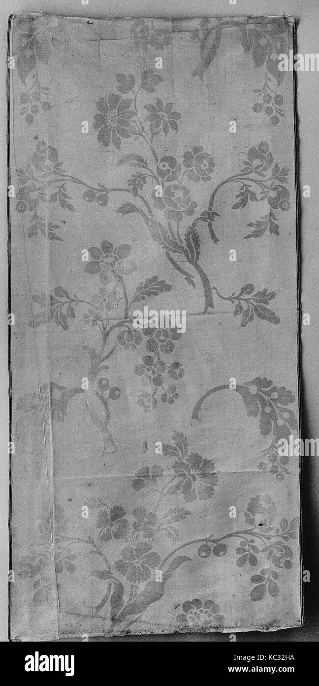 Length 5 8 Black and White Stock Photos & Images - Alamy