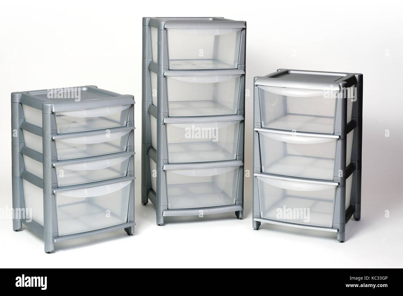 Plastic drawers hi-res stock photography and images - Alamy