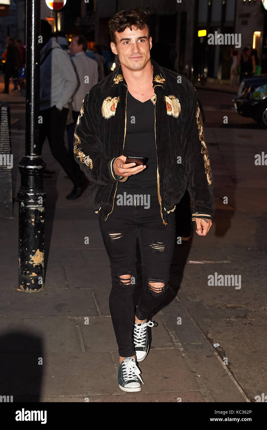 Celebrities arrive at DSTRKT for Tito Jackson's album launch party and ...