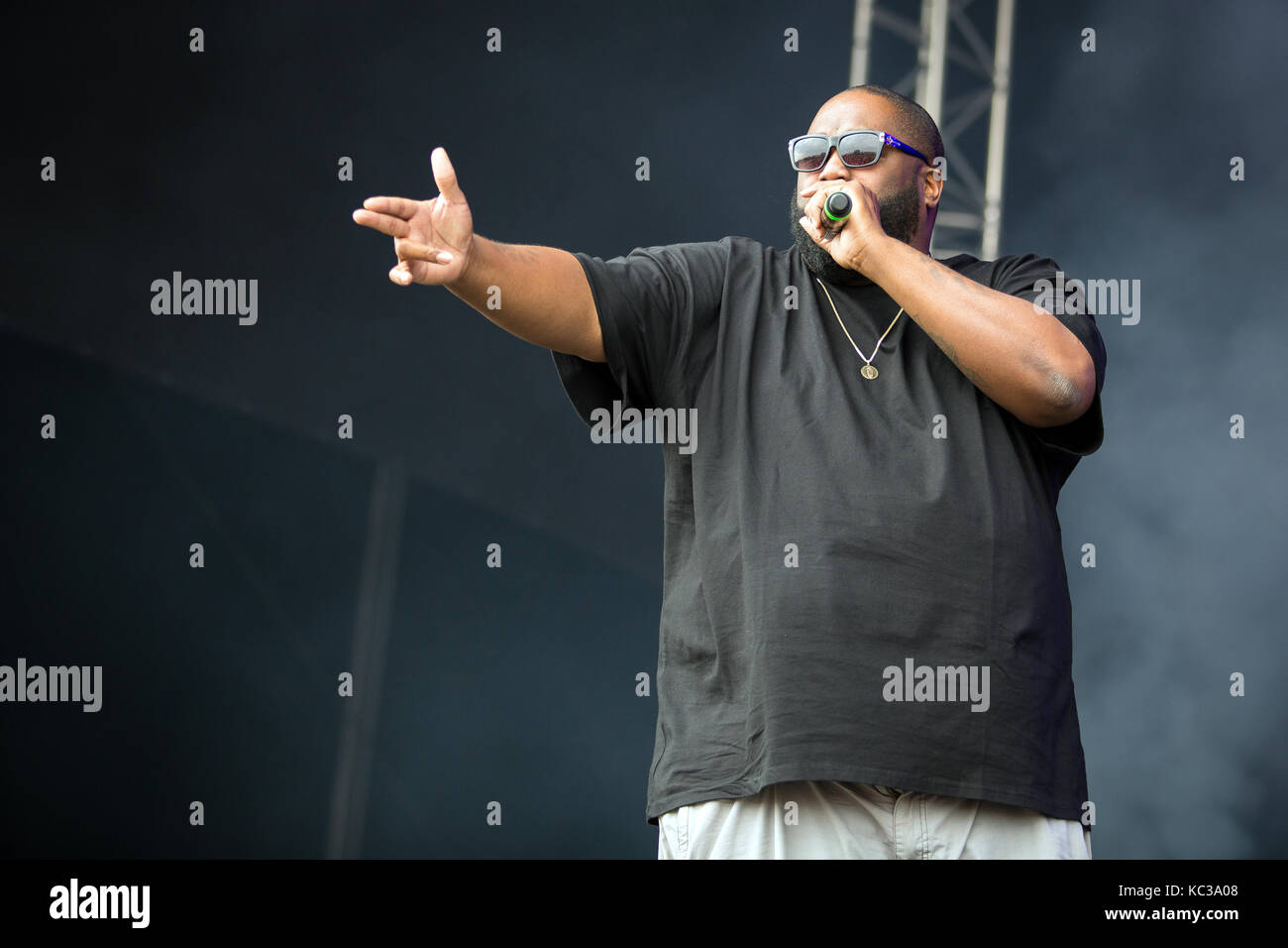 American rappers duo concert hi-res stock photography and images - Alamy