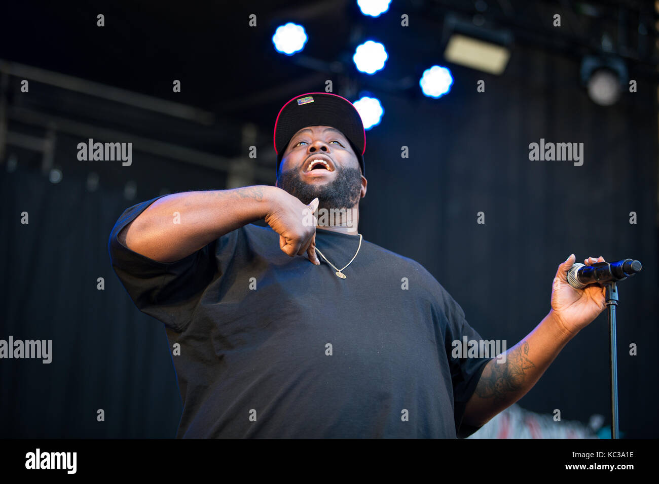 American rappers duo concert hi-res stock photography and images - Alamy