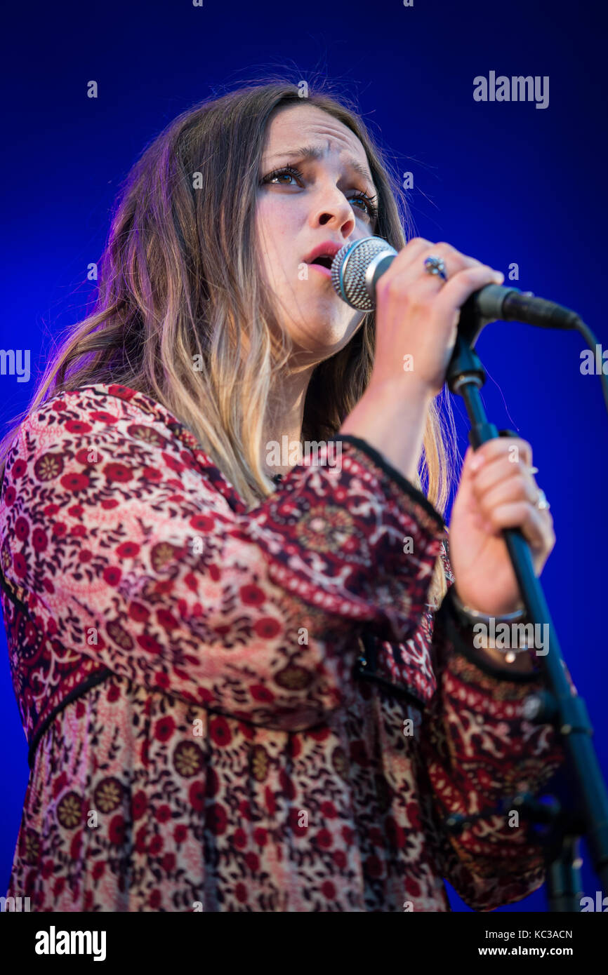 Siri nilsen hi-res stock photography and images - Alamy