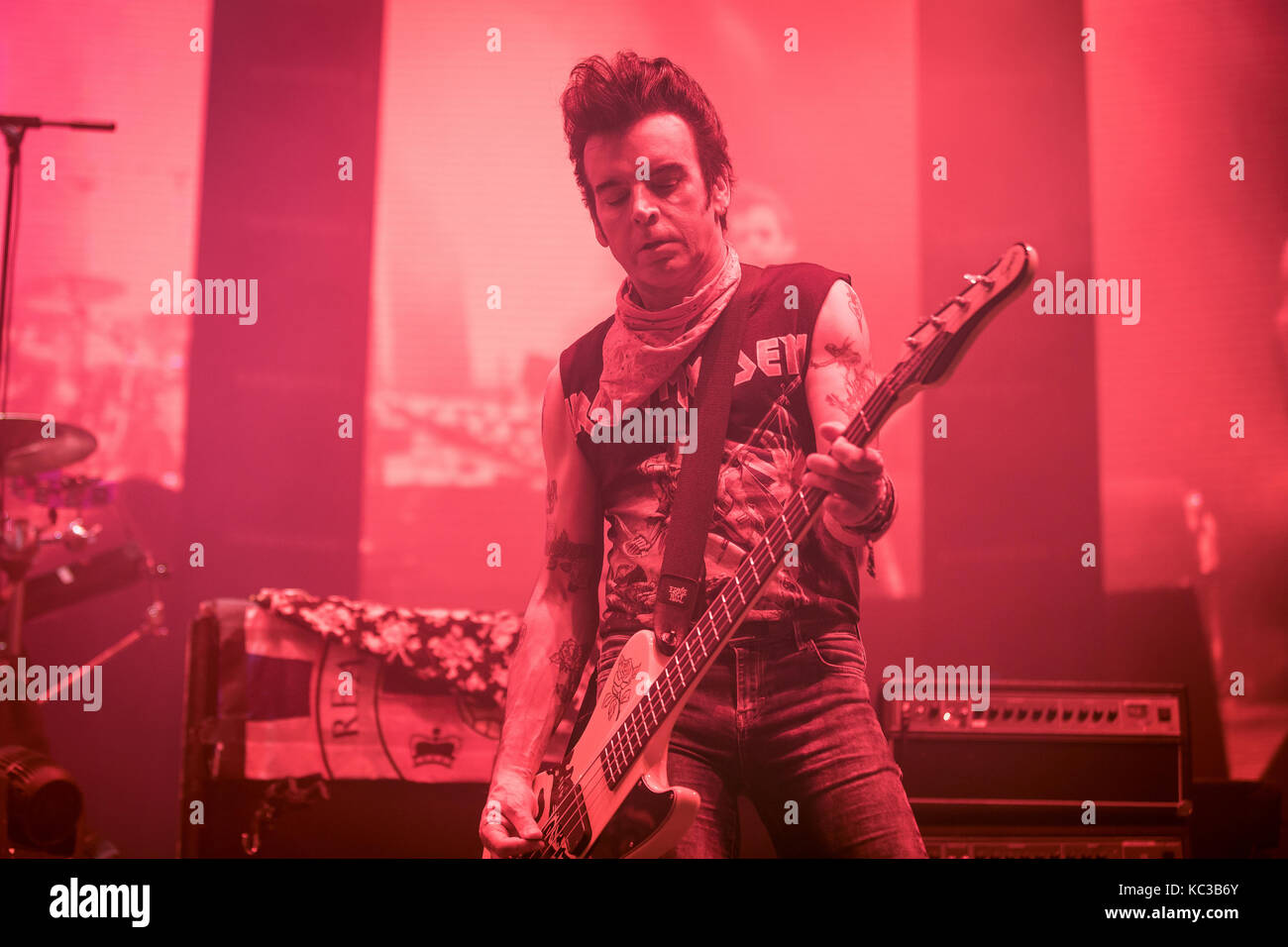 Gothic bass hi-res stock photography and images - Alamy