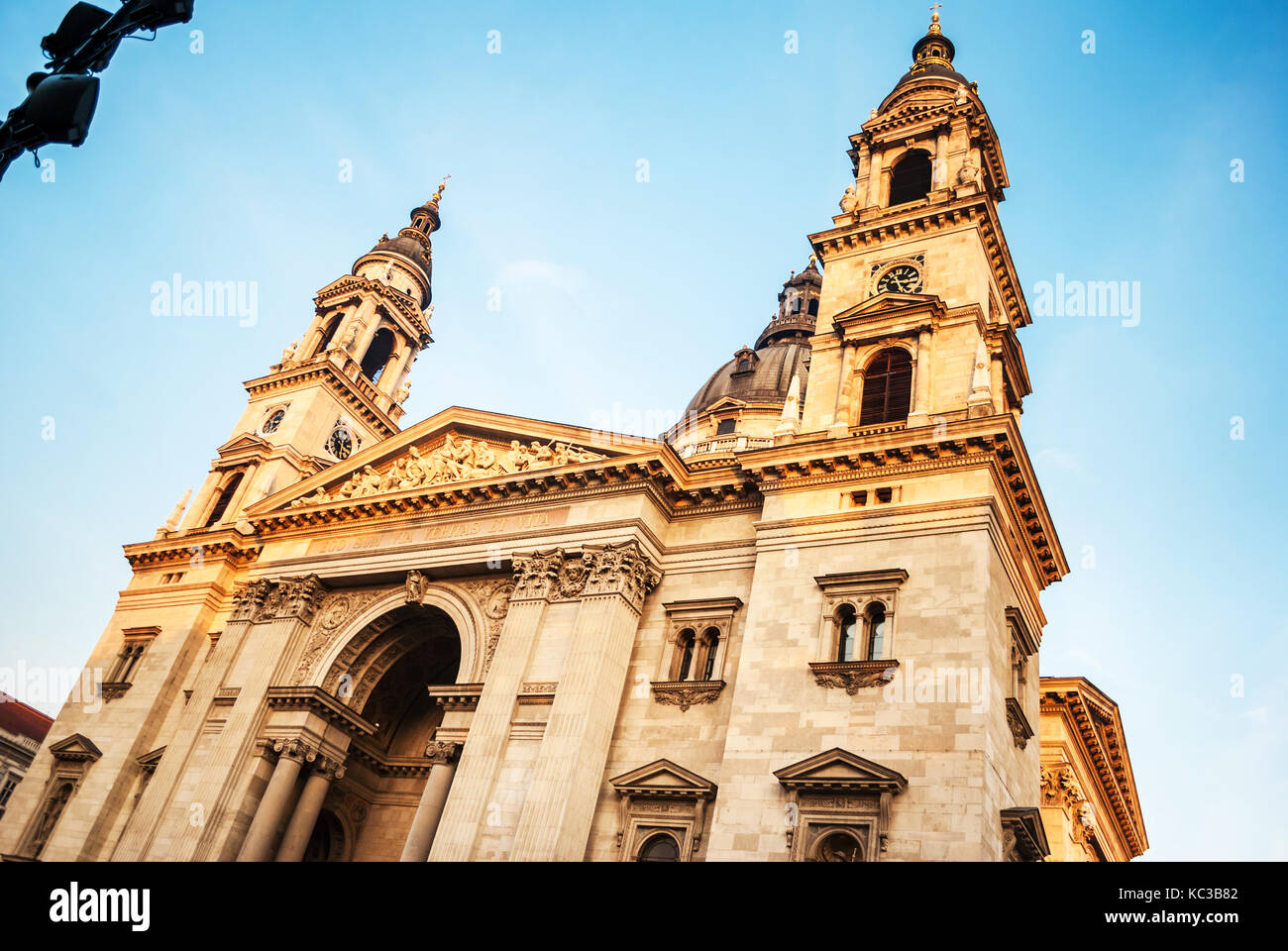 Saint stephens basilica hi-res stock photography and images - Alamy