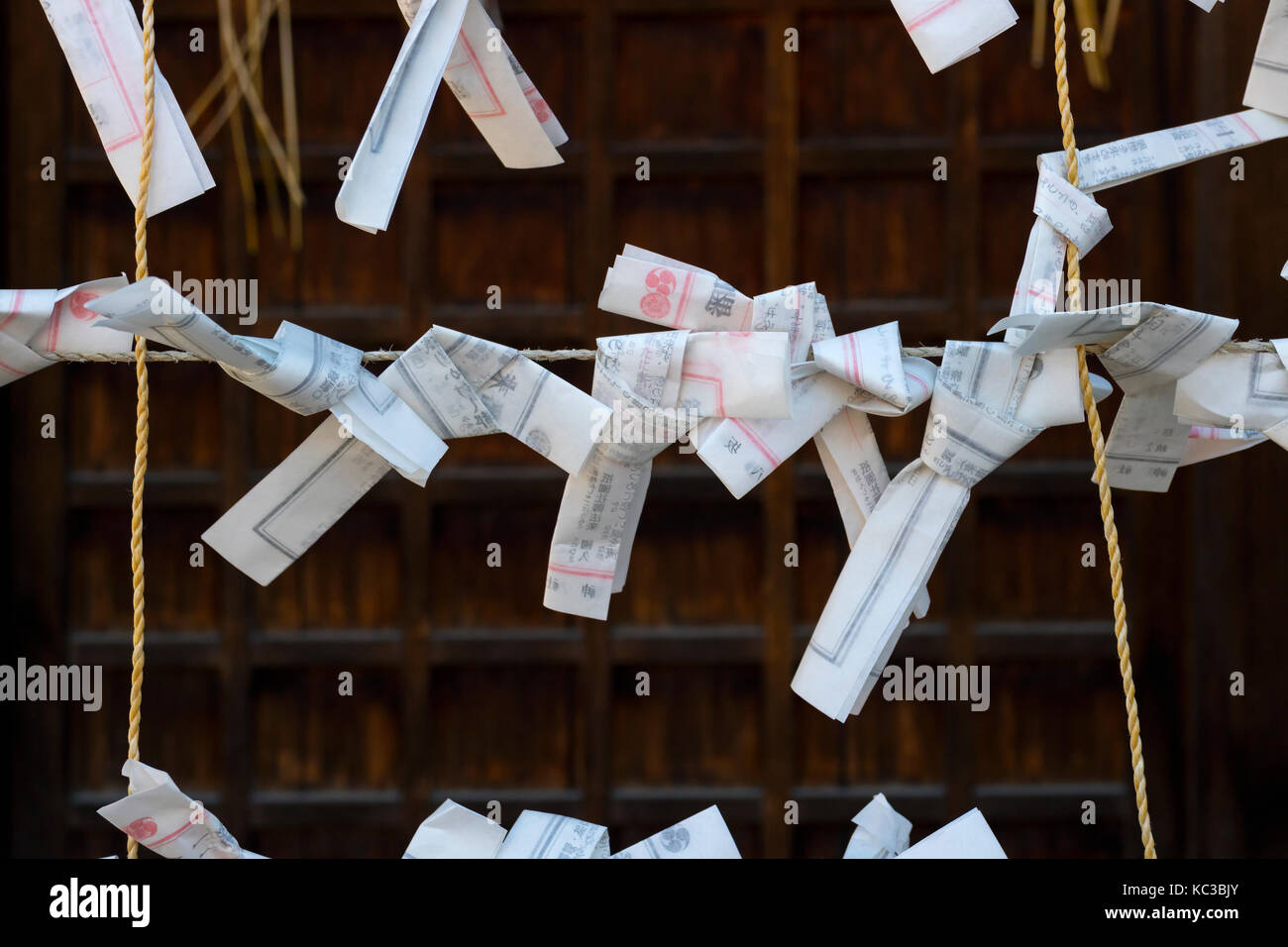 Japanese fortune papers hi-res stock photography and images - Alamy