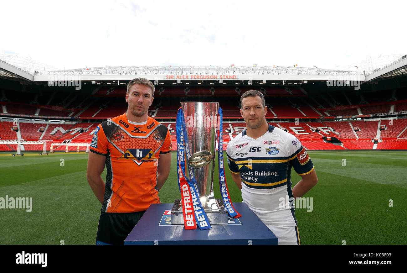 Castleford Tigers captain Michael Shenton (left) and Leeds Rhinos ...
