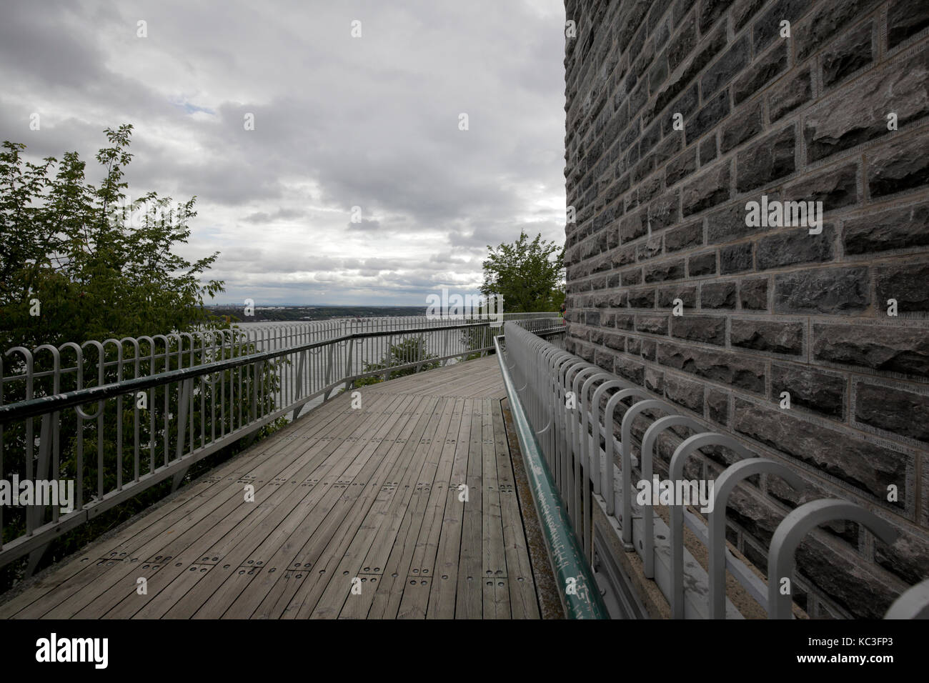 Quebec ramparts hi-res stock photography and images - Alamy