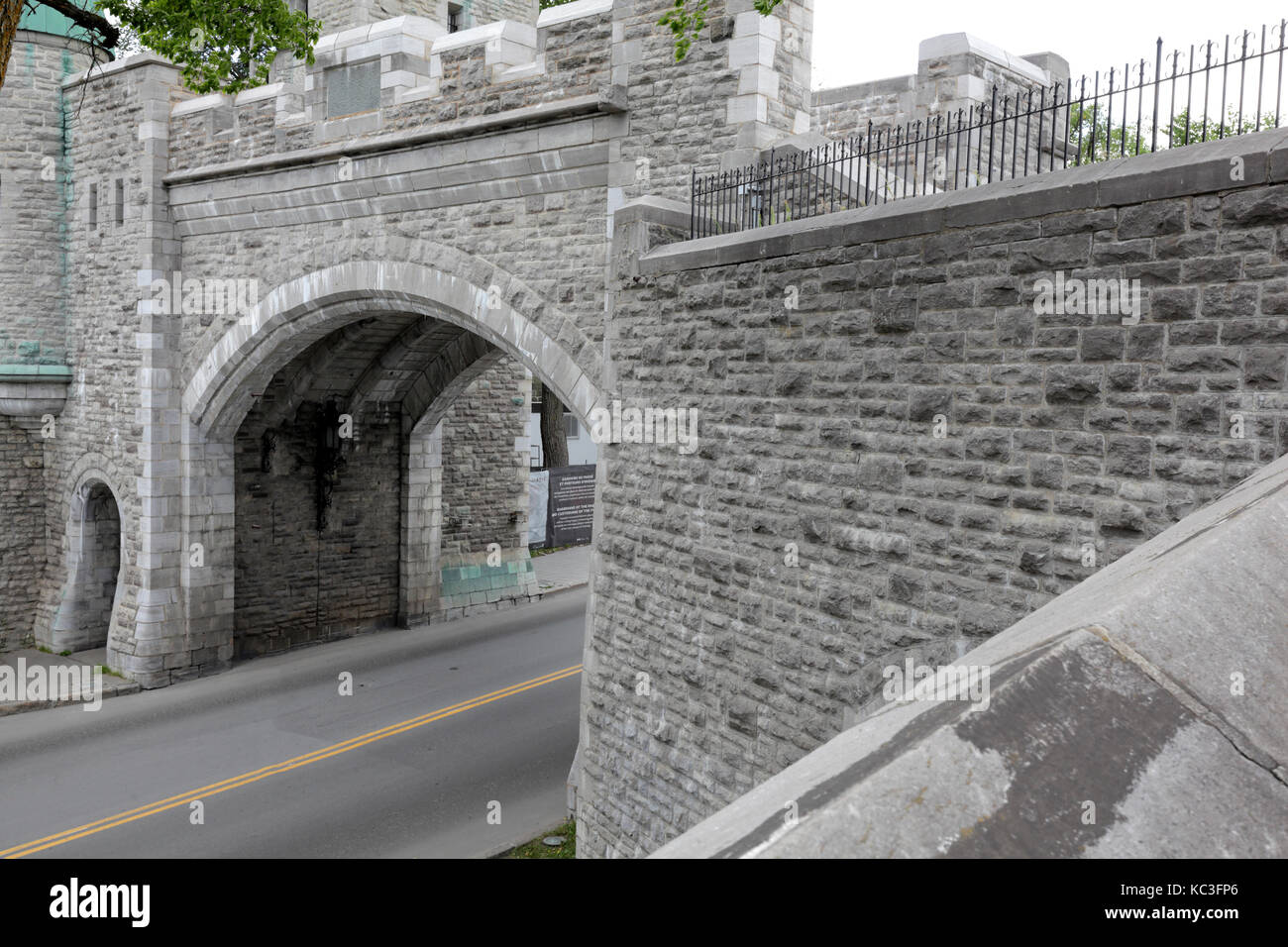 Porte saint louis quebec hi-res stock photography and images - Alamy