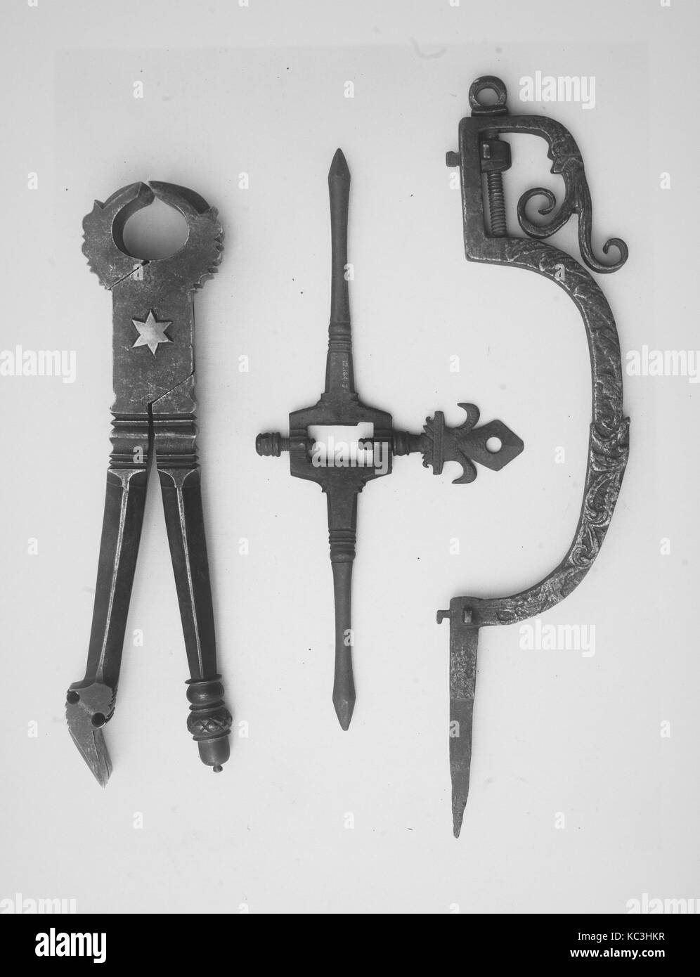 3 5 x 6 5 x 13 5 cm Black and White Stock Photos & Images - Alamy