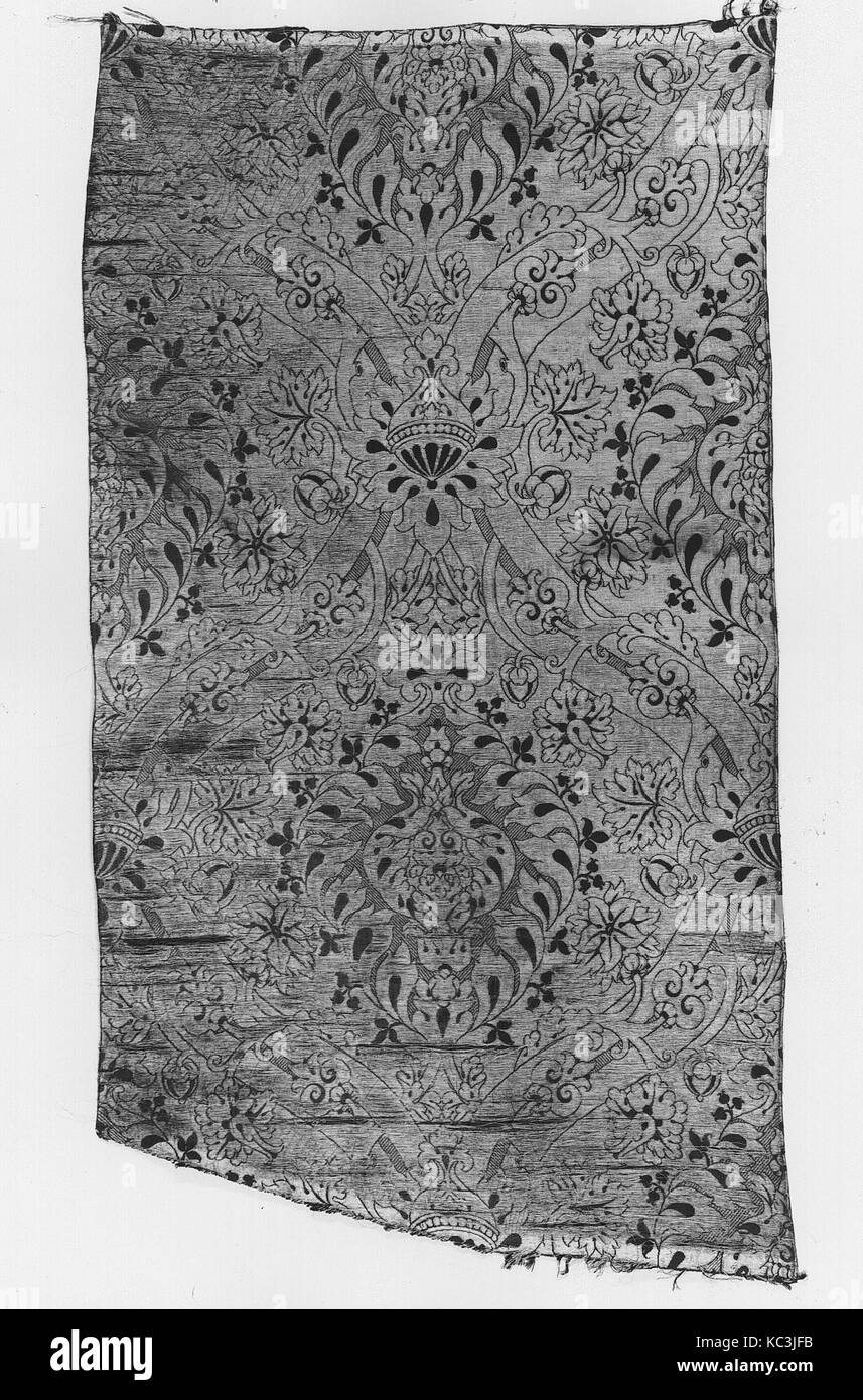 Length, 17th century, Spanish, Silk and metal thread, L. 45 x W. 25 3/4 ...