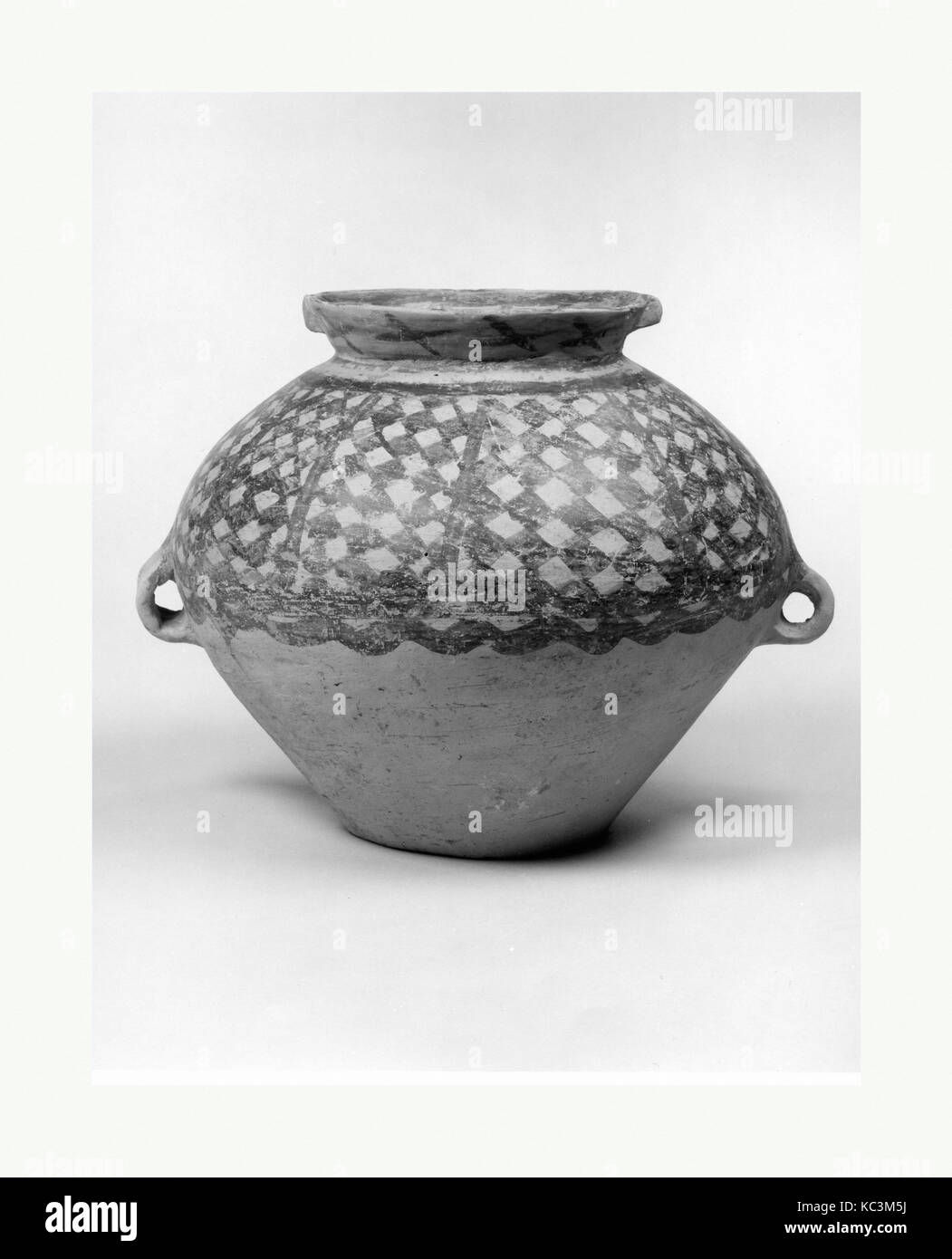 Jar (Guan), Neolithic, Majiayao Yangshao, Banshan phase, ca. 2500–2300 ...