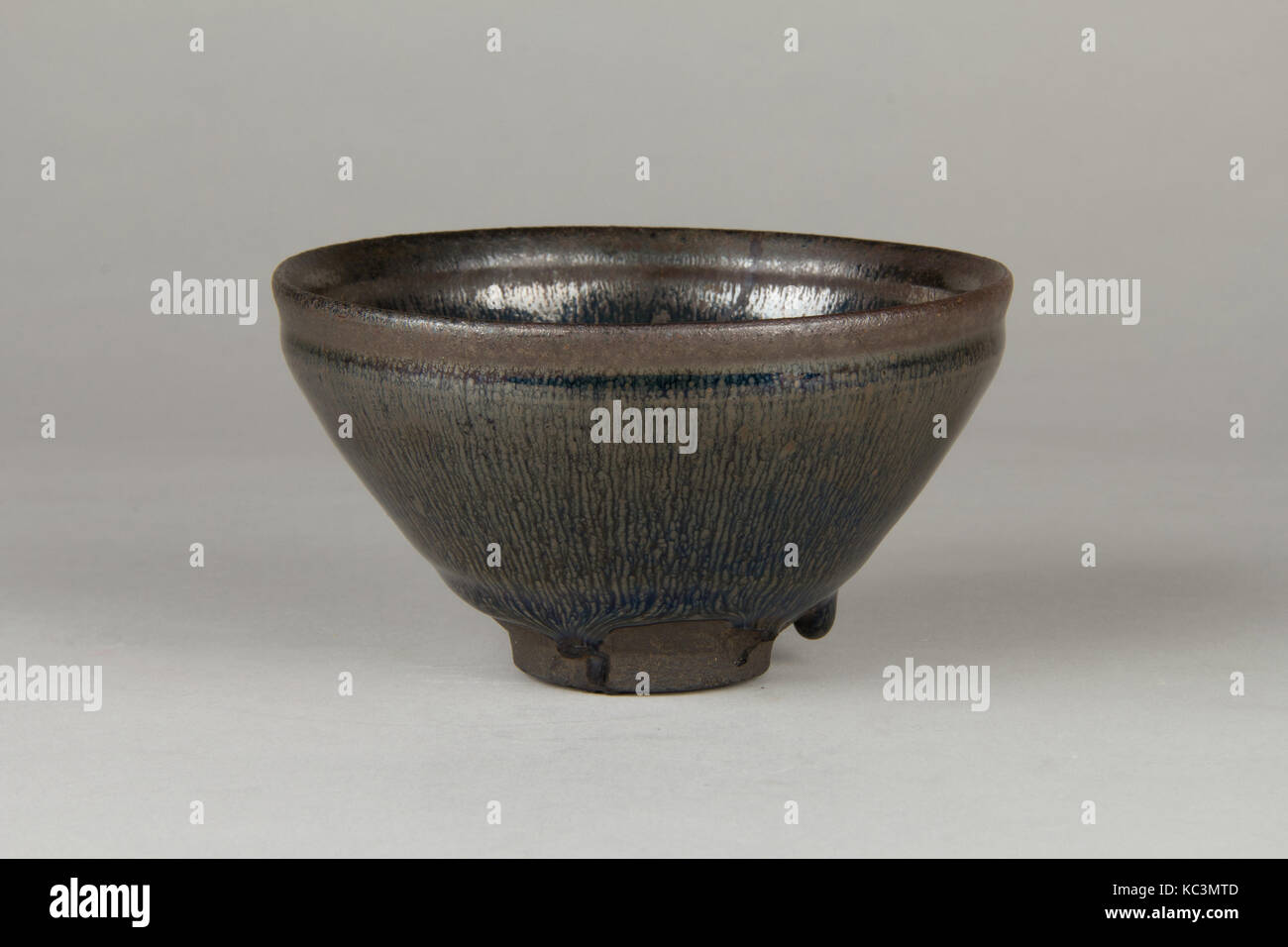 Bowl, Song dynasty (960–1279), China, Pottery (Jian ware), H. 2 5/8 in ...