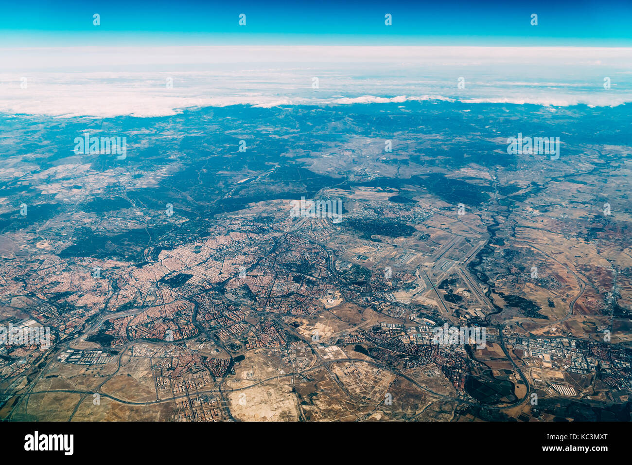 Horizon line view hi-res stock photography and images - Alamy